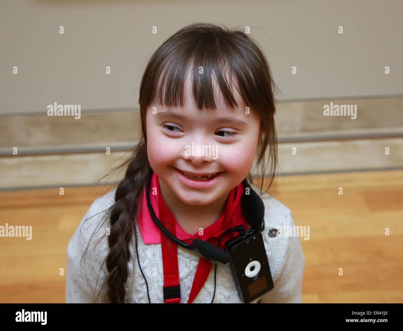Little girl in museum hi-res stock photography and images - Alamy