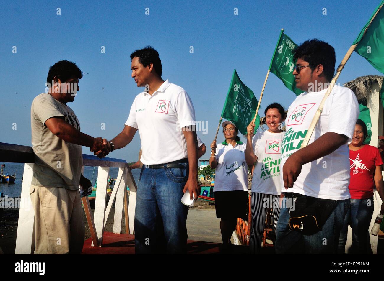Lenin Avila political campaign in PUERTO PIZARRO . Department of Tumbes ...