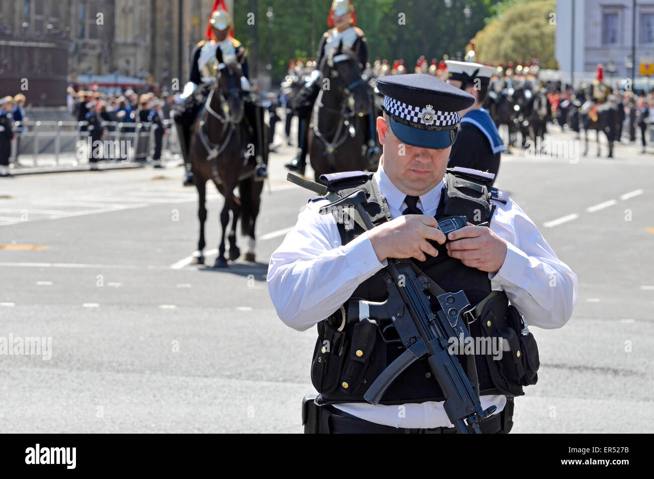 Armed Policing Stock Photos & Armed Policing Stock Images - Alamy
