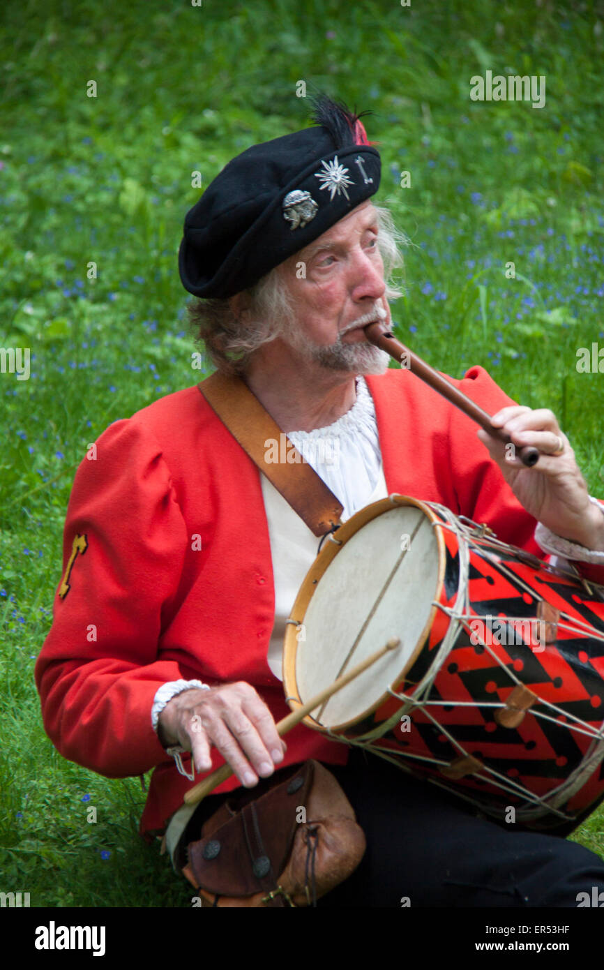 Pipe and drum hi-res stock photography and images - Alamy