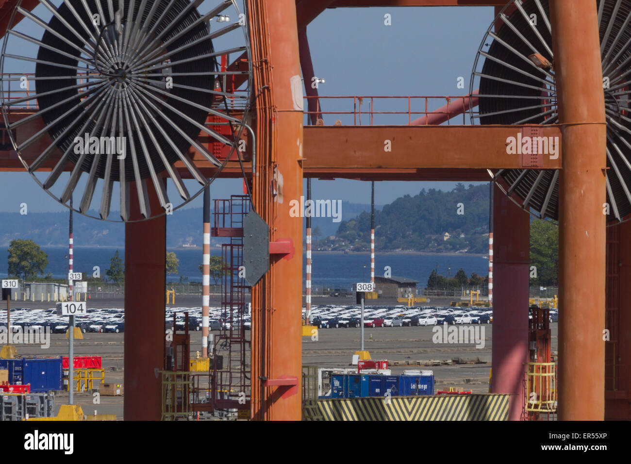Protest Against Royal Dutch Shell's Floating Oil Drill Rig, Polar ...