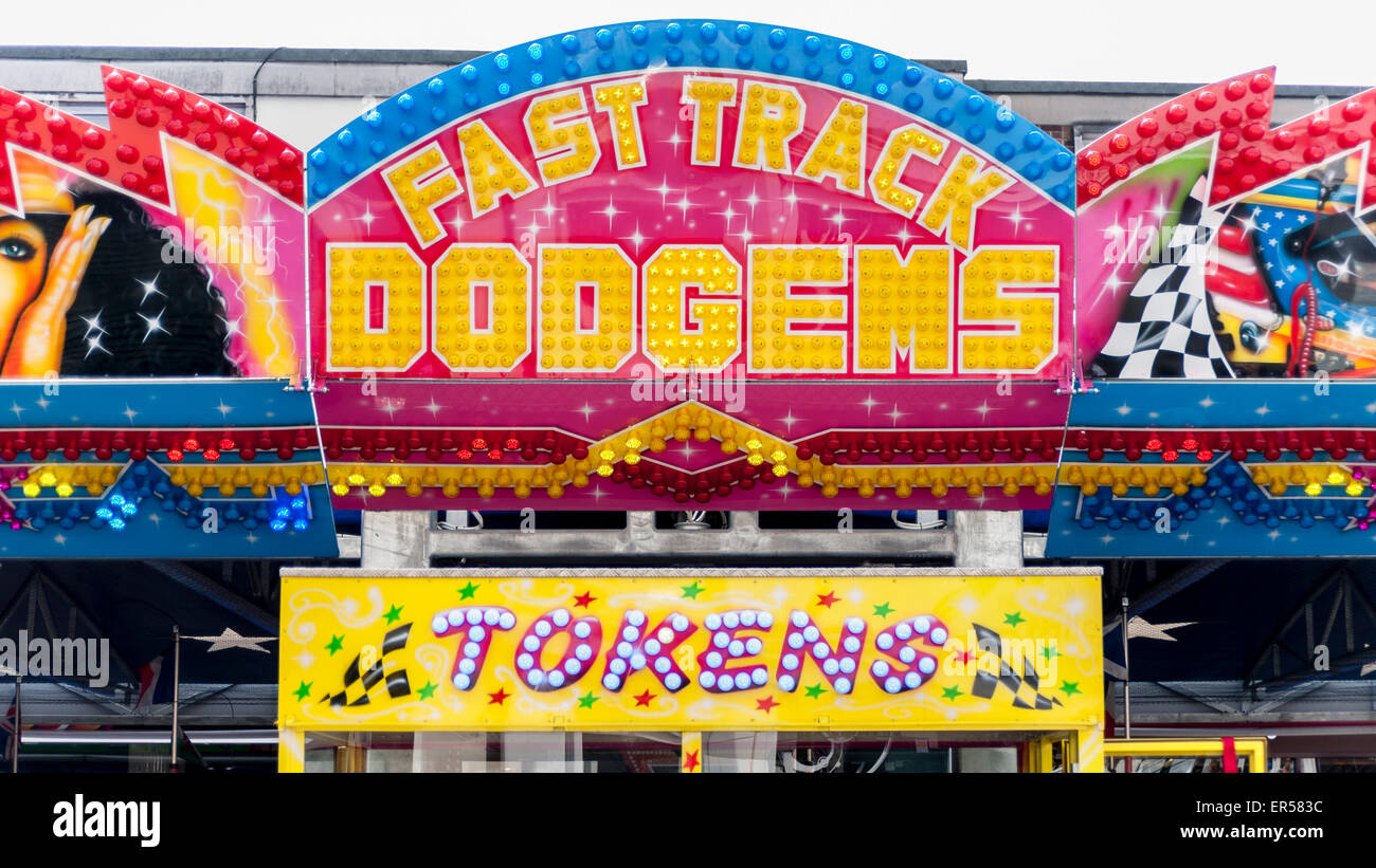 Pinner, London, UK. 27 May 2015. A dodgem car ride awaits as hundreds ...