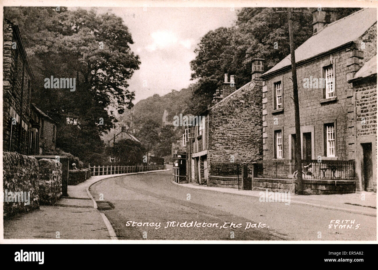 The Dale, Stoney Middleton, Derbyshire Stock Photo - Alamy