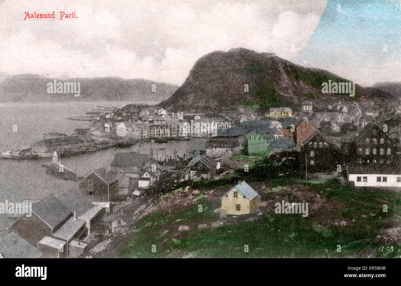 Town & Harbour, ┼lesund, Sunnm°re Stock Photo - Alamy