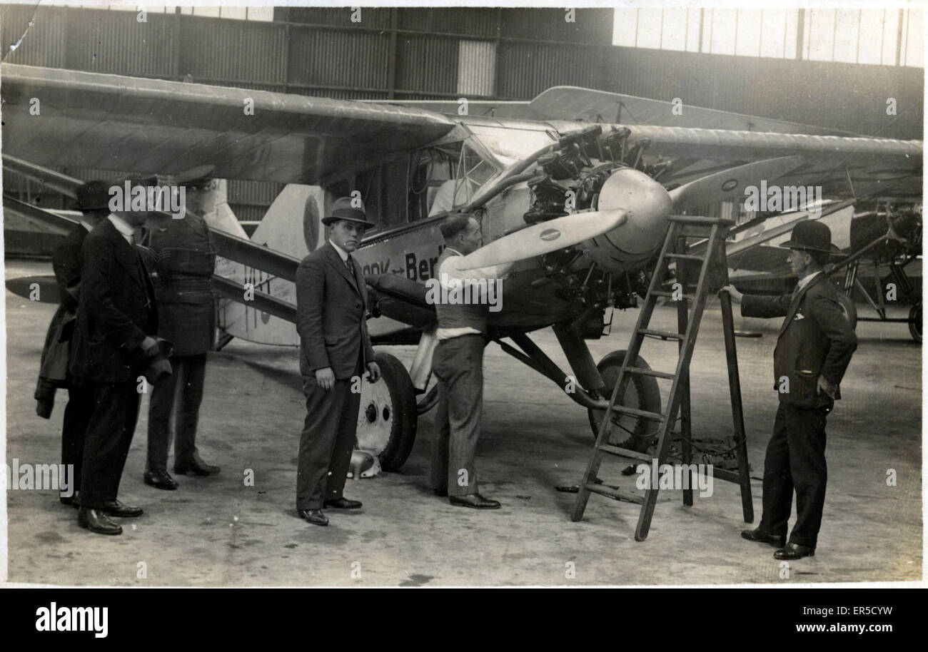 1930s aircraft hi-res stock photography and images - Alamy