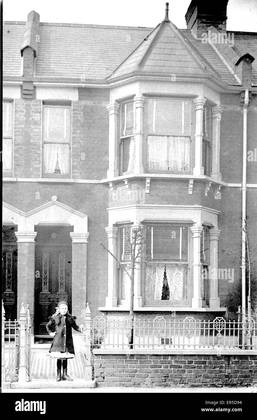 Terraced House, Barking, Essex Stock Photo - Alamy