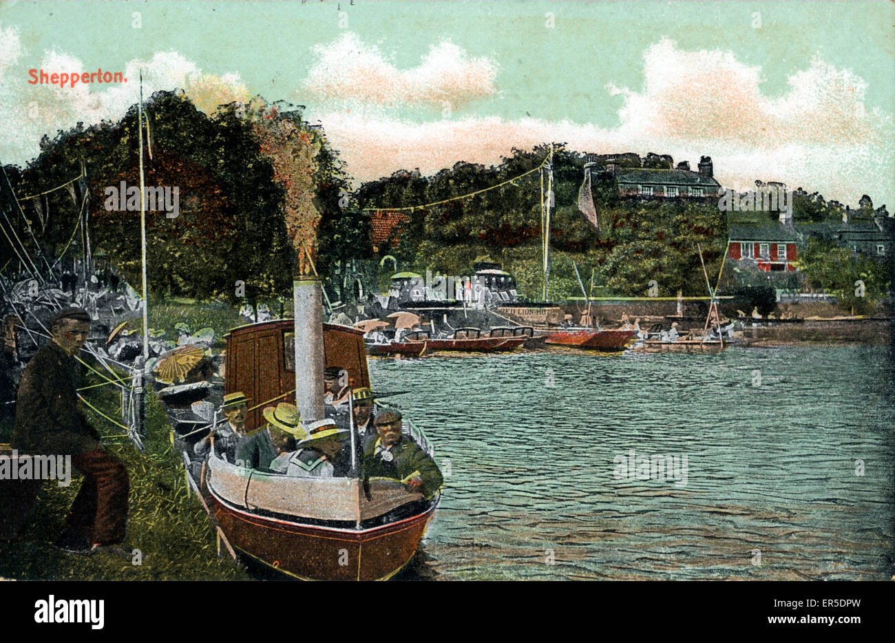 Boats on River, Shepperton, MiddleseX Stock Photo - Alamy