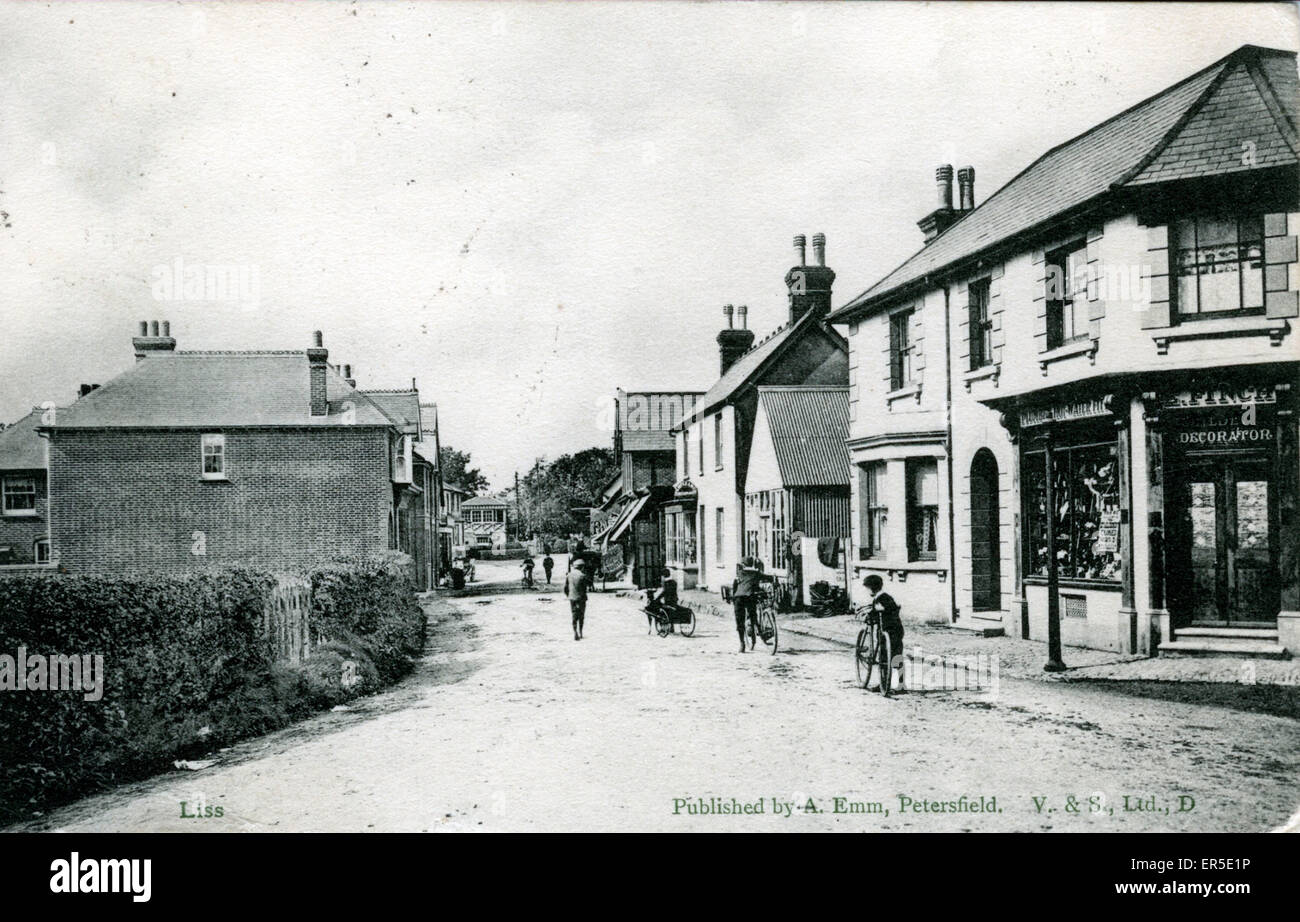 Street Scene, Liss, Hampshire Stock Photo - Alamy