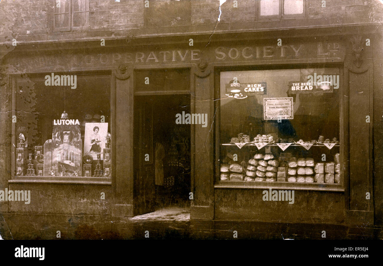 Co operative shop 1900's hi-res stock photography and images - Alamy