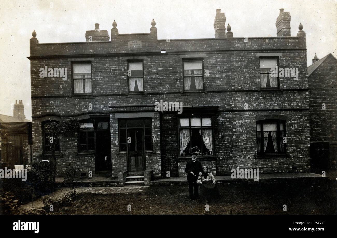 Bethesda cottage hi-res stock photography and images - Alamy