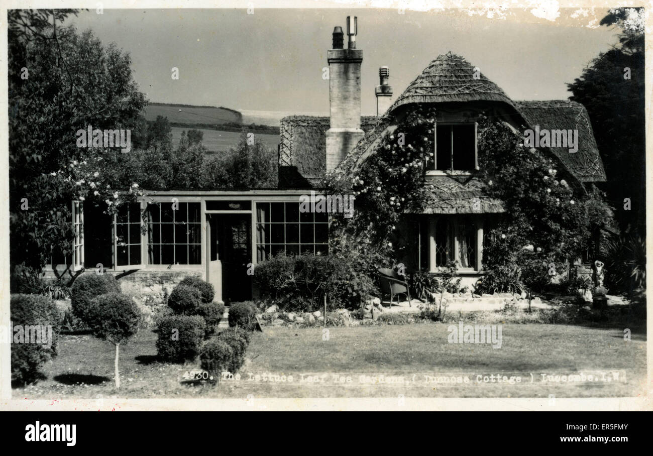 1930s cottage hi-res stock photography and images - Alamy