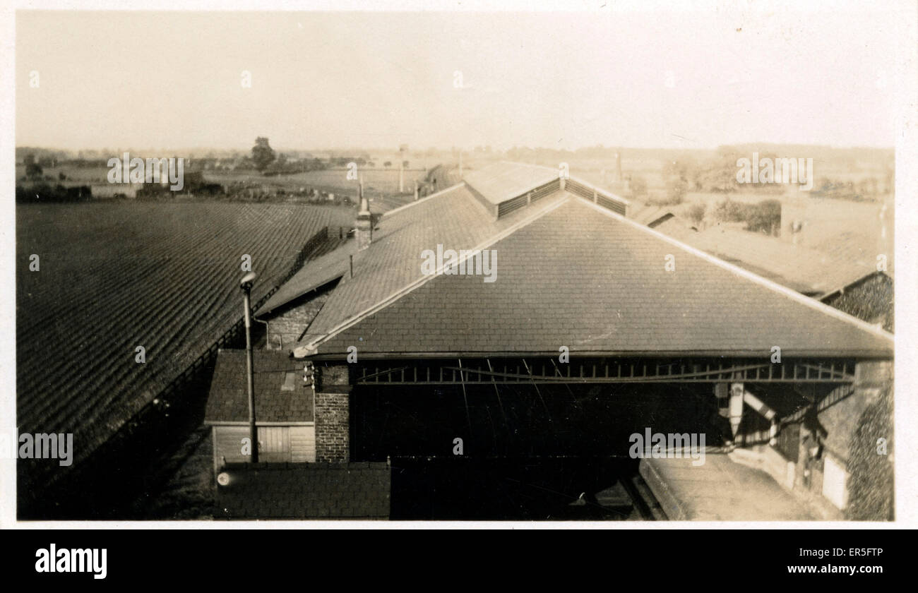 Railway station 1940s hi-res stock photography and images - Alamy
