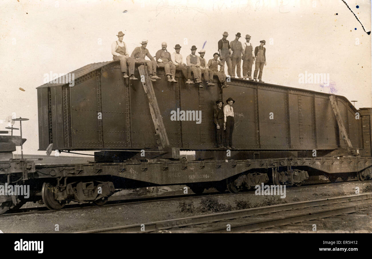 Bogie bolster hi-res stock photography and images - Alamy