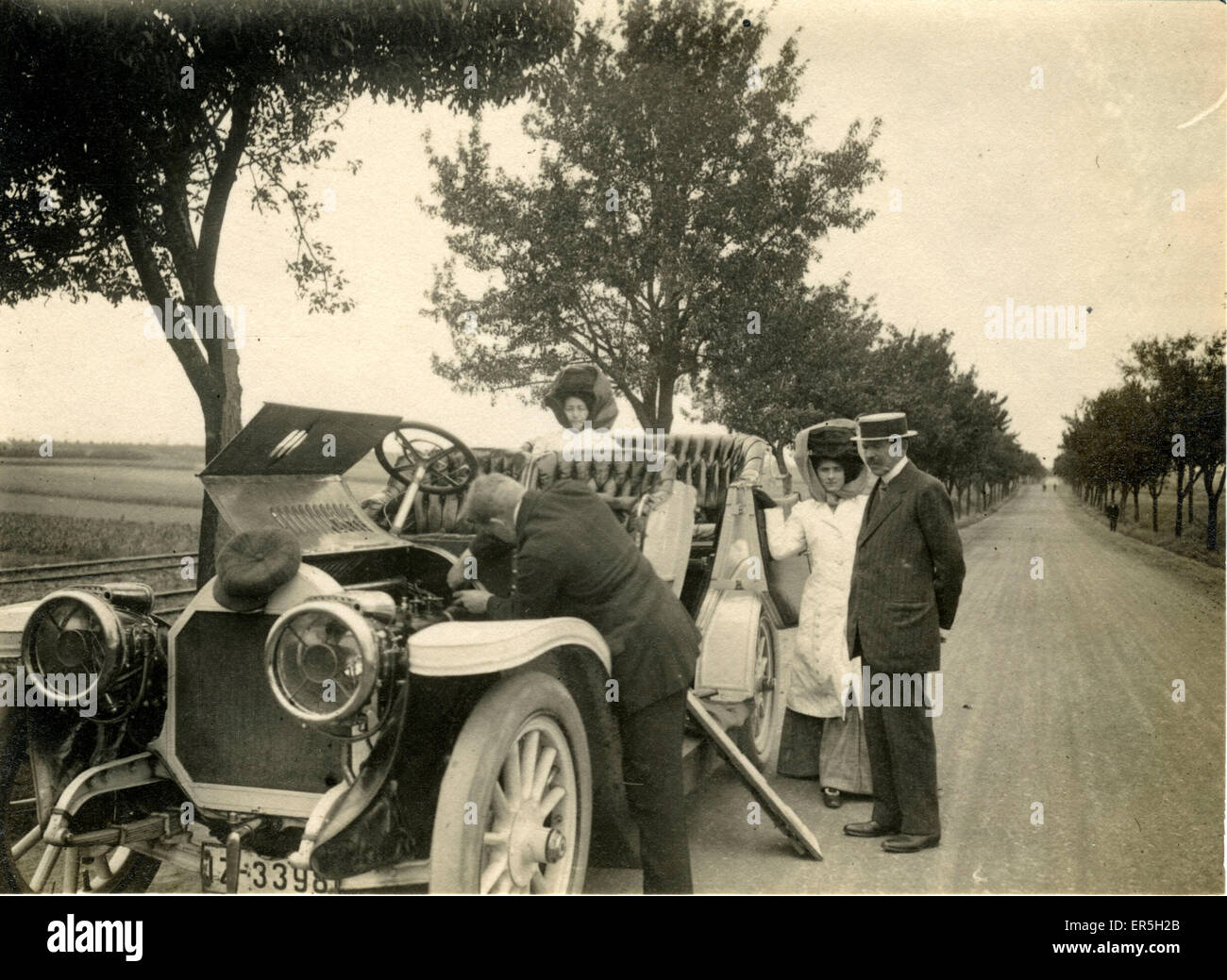 Pierce arrow hi-res stock photography and images - Alamy