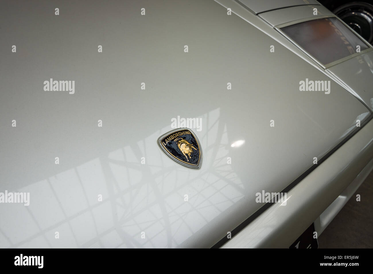 The logo on the hood of a mid-engined supercar Lamborghini Countach LP ...