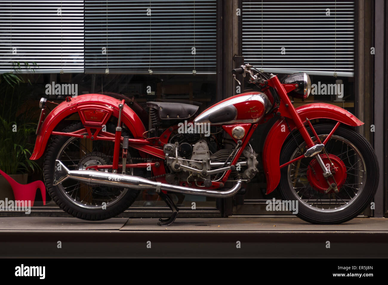Moto guzzi oldtimer hi-res stock photography and images - Alamy