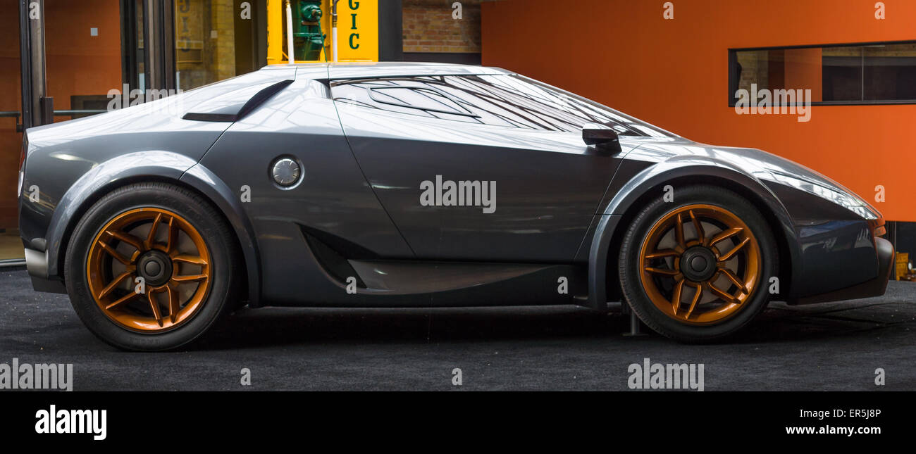 Concept car Lancia New Stratos by Fenomenon, designed by Christian ...