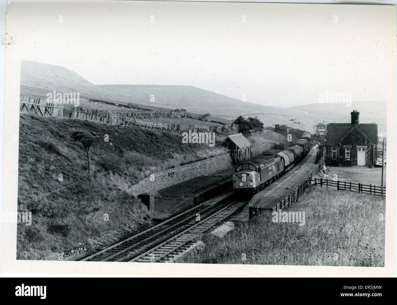 Settle-Carlisle Railway Station, Dent, Cumbria Stock Photo - Alamy