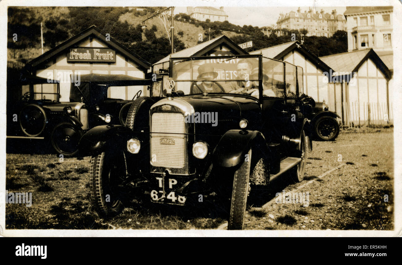 Singer vintage car hi-res stock photography and images - Alamy