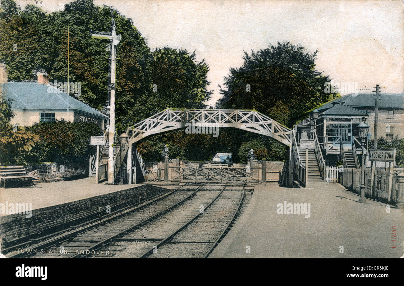 Andover station hi-res stock photography and images - Alamy