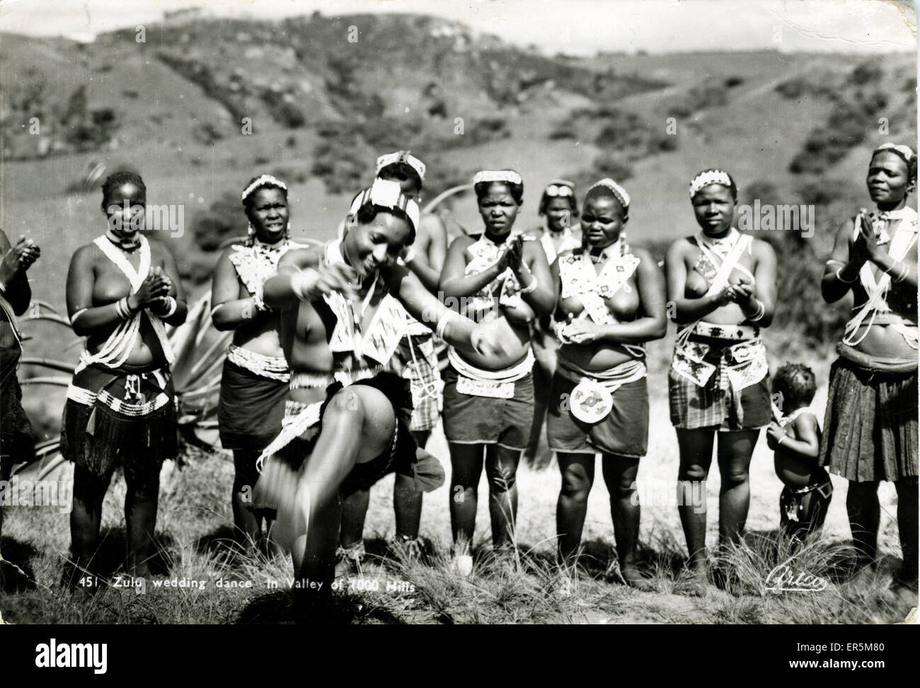 Zulu wedding dance hi-res stock photography and images - Alamy