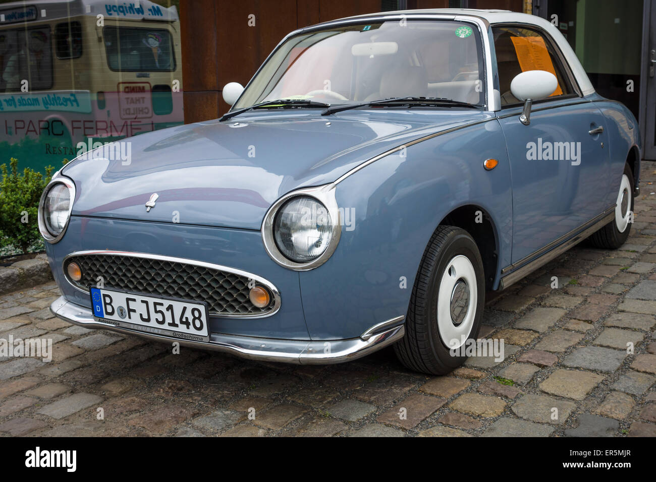 Nissan figaro hi-res stock photography and images - Alamy