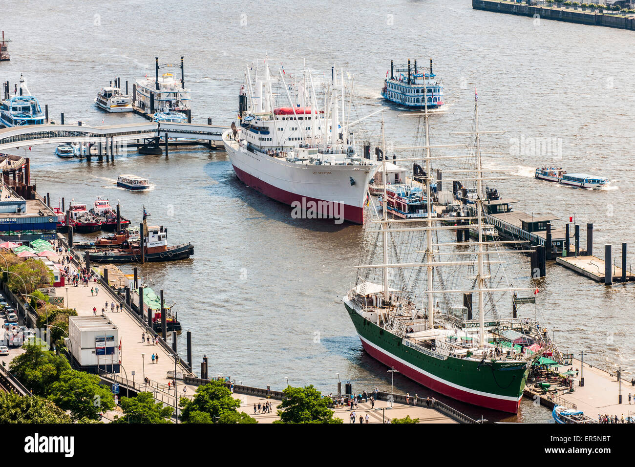 Persons travel rickmer rickmers hi-res stock photography and images - Alamy