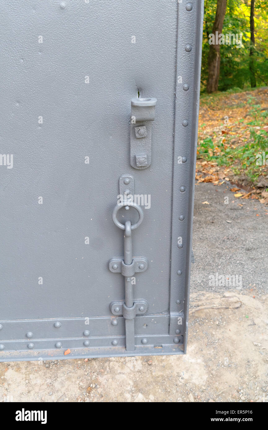 latch in iron gate of the old fortress Stock Photo - Alamy