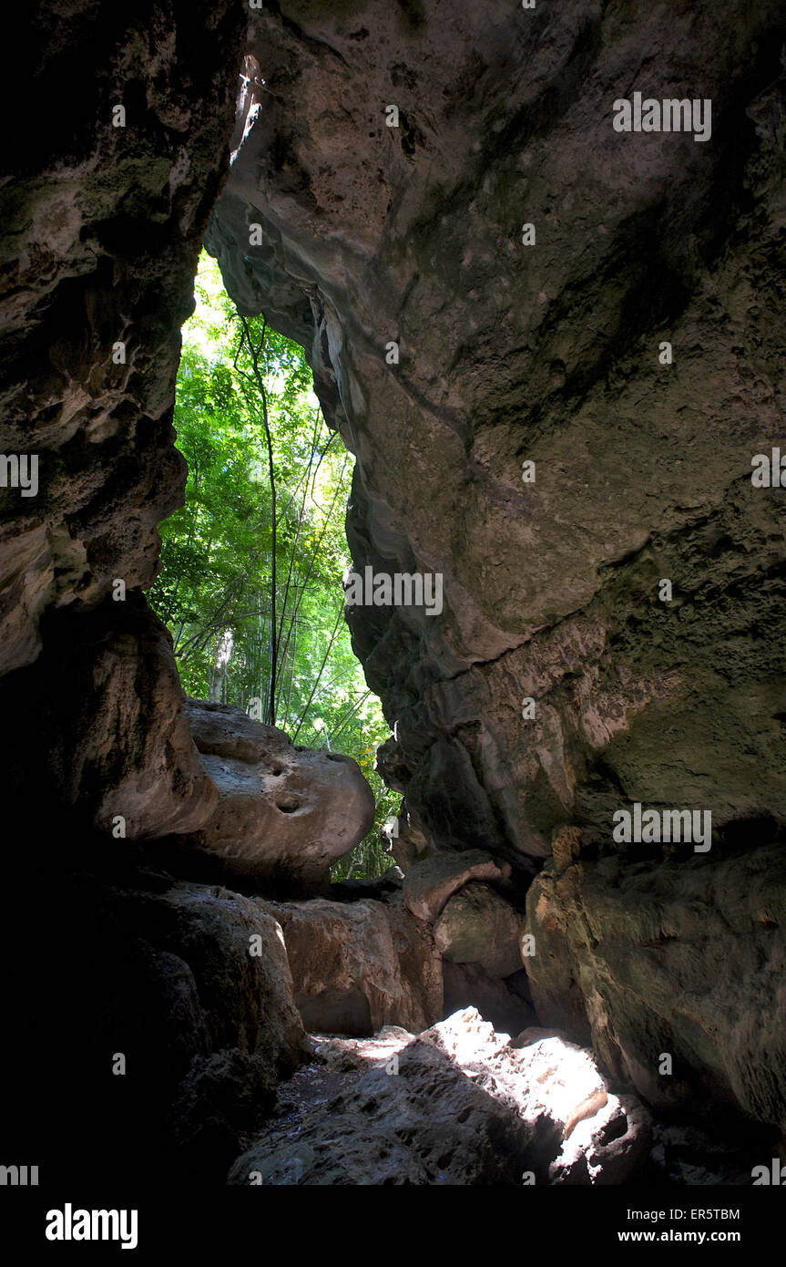 Batu cermin cave hi-res stock photography and images - Alamy