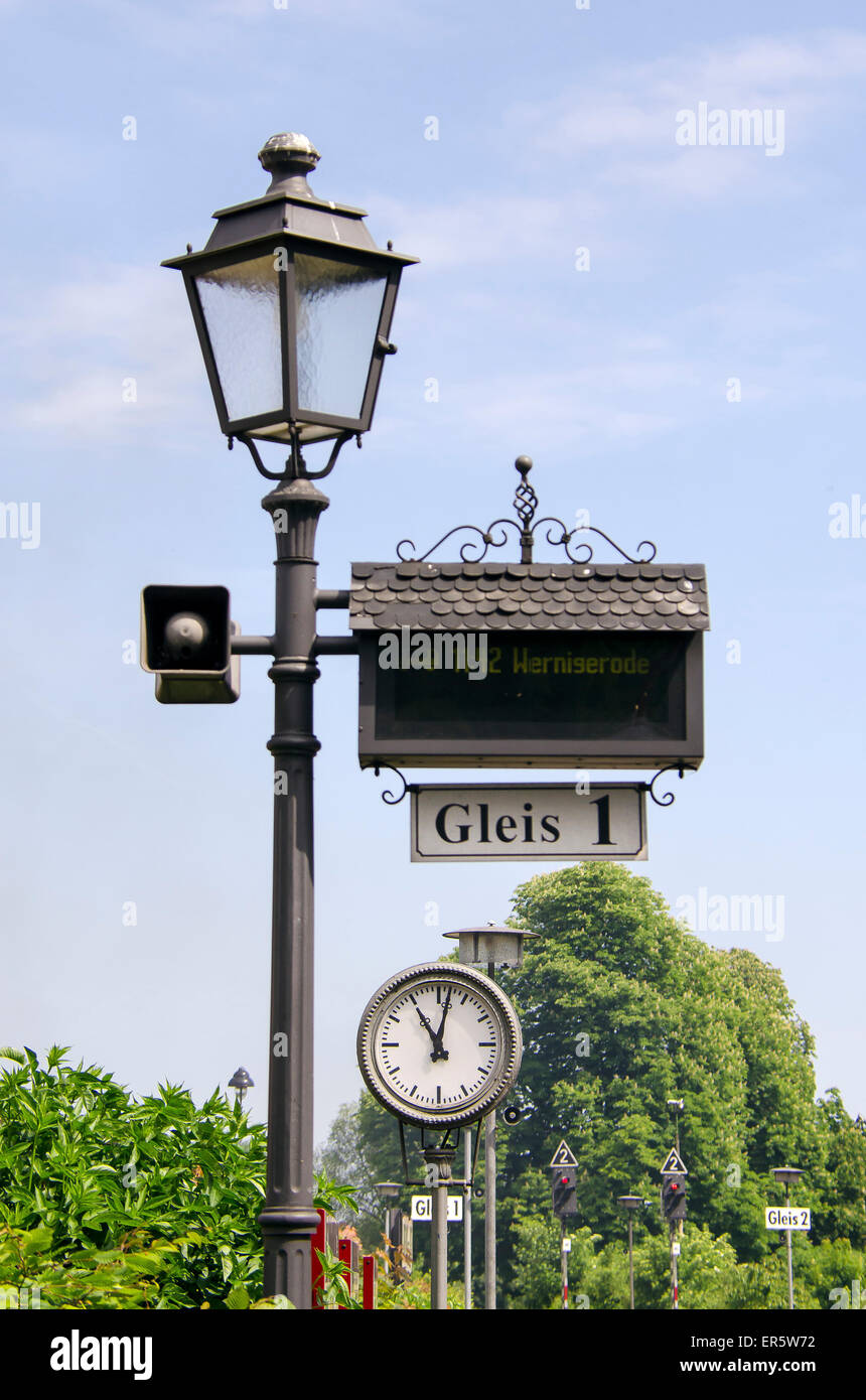 Germany railway station information hi-res stock photography and images ...