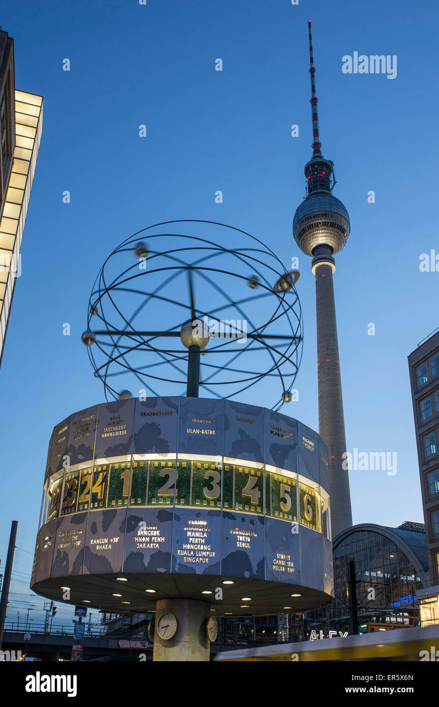 World clock in berlin alexanderplatz hi-res stock photography and images - Alamy