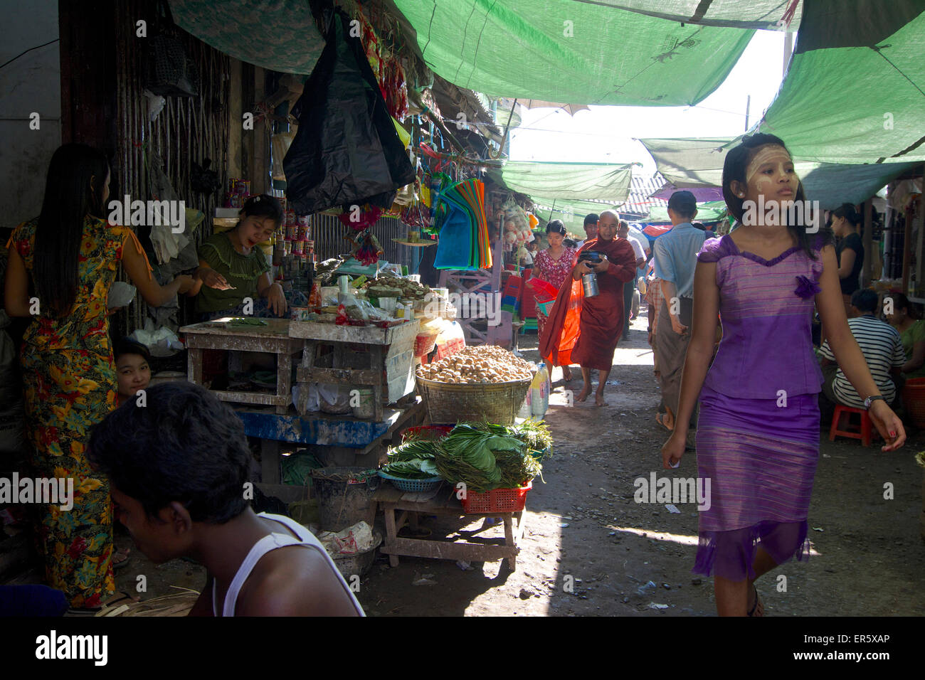 Market at Sittwe, Akyab, Rakhaing State, Arakan, Myanmar, Burma Stock ...