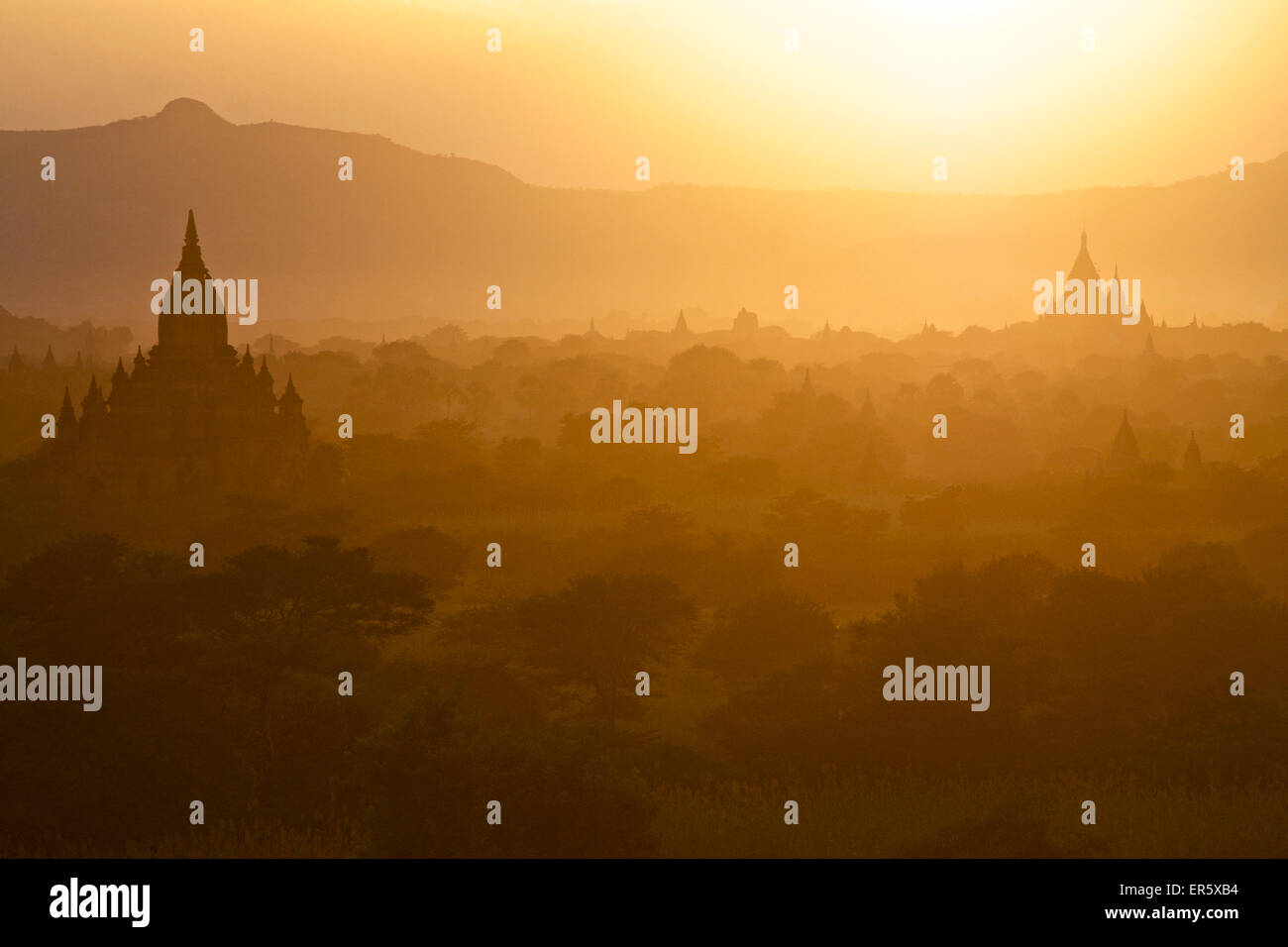 Sunset over the pagoda field at bagan, Myanmar, Burma Stock Photo - Alamy