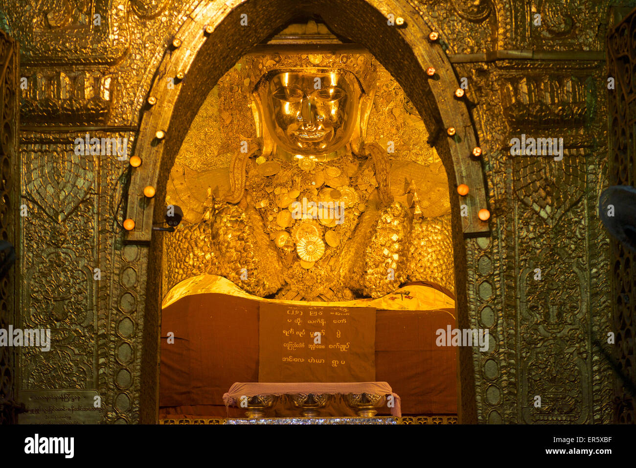 Mahamuni Statue in the Mahamuni pagoda at Mandalay, Myanmar, Burma ...