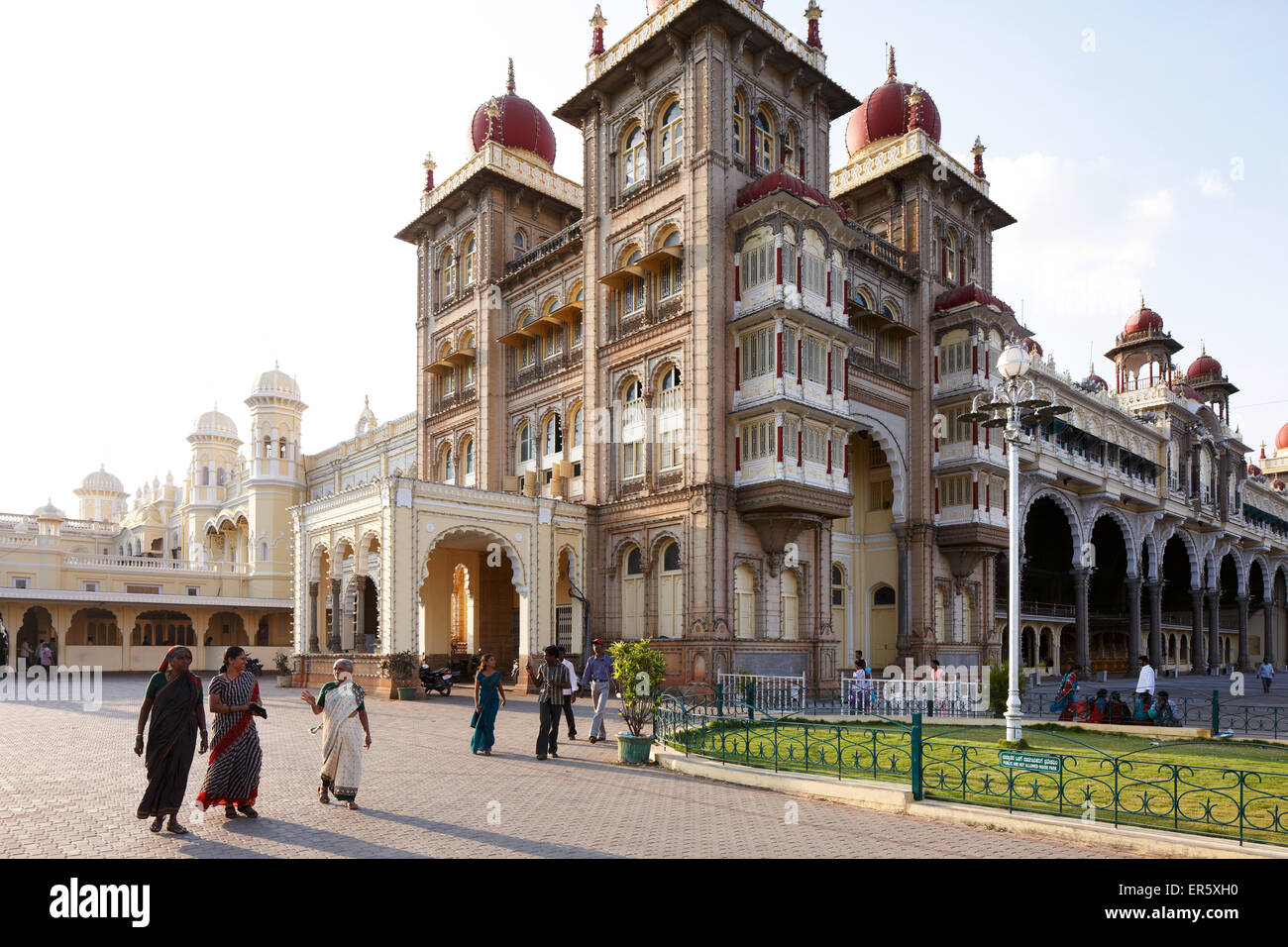 Amba Vilas Palace, Mysore, Karnataka, India Stock Photo - Alamy