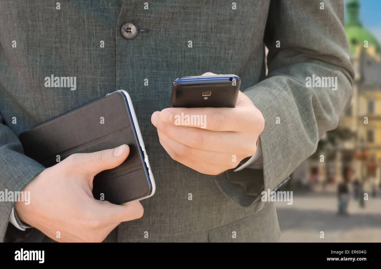 Mobile phone call calls telephone hi-res stock photography and images ...