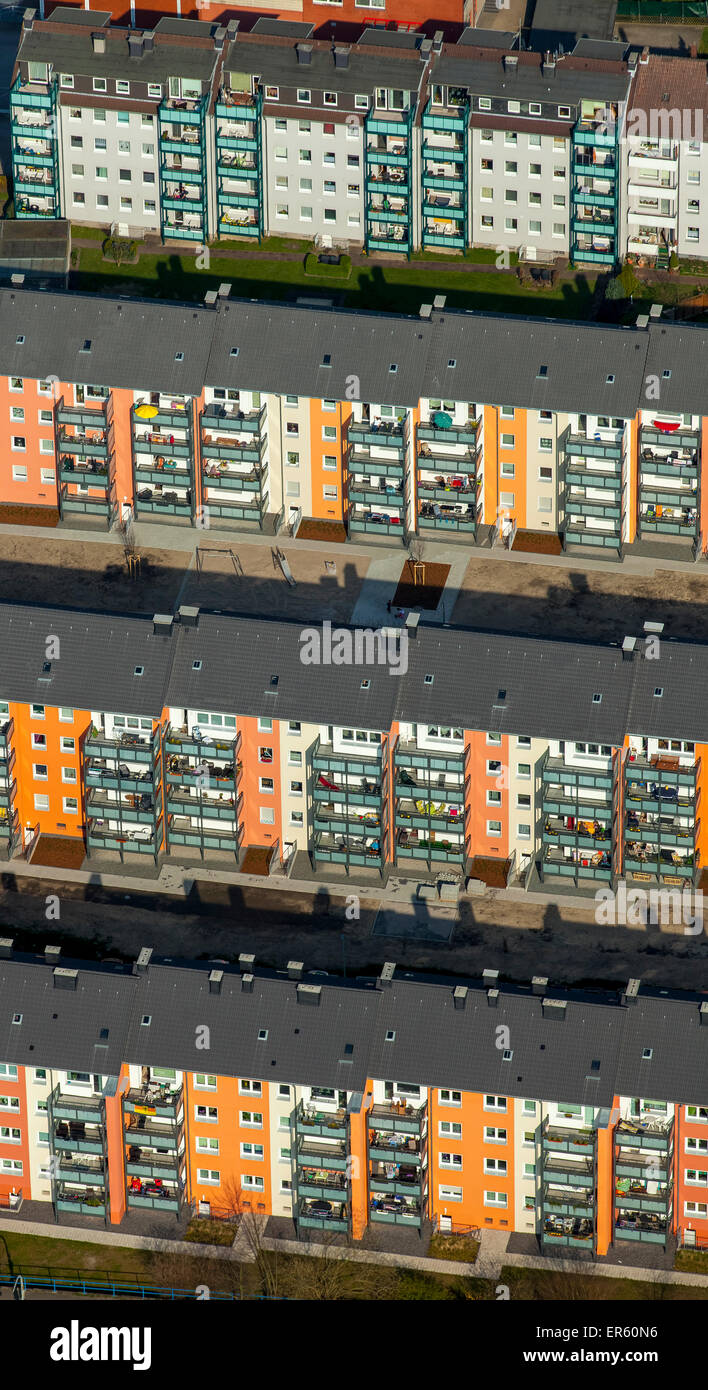 Apartment blocks hi-res stock photography and images - Alamy