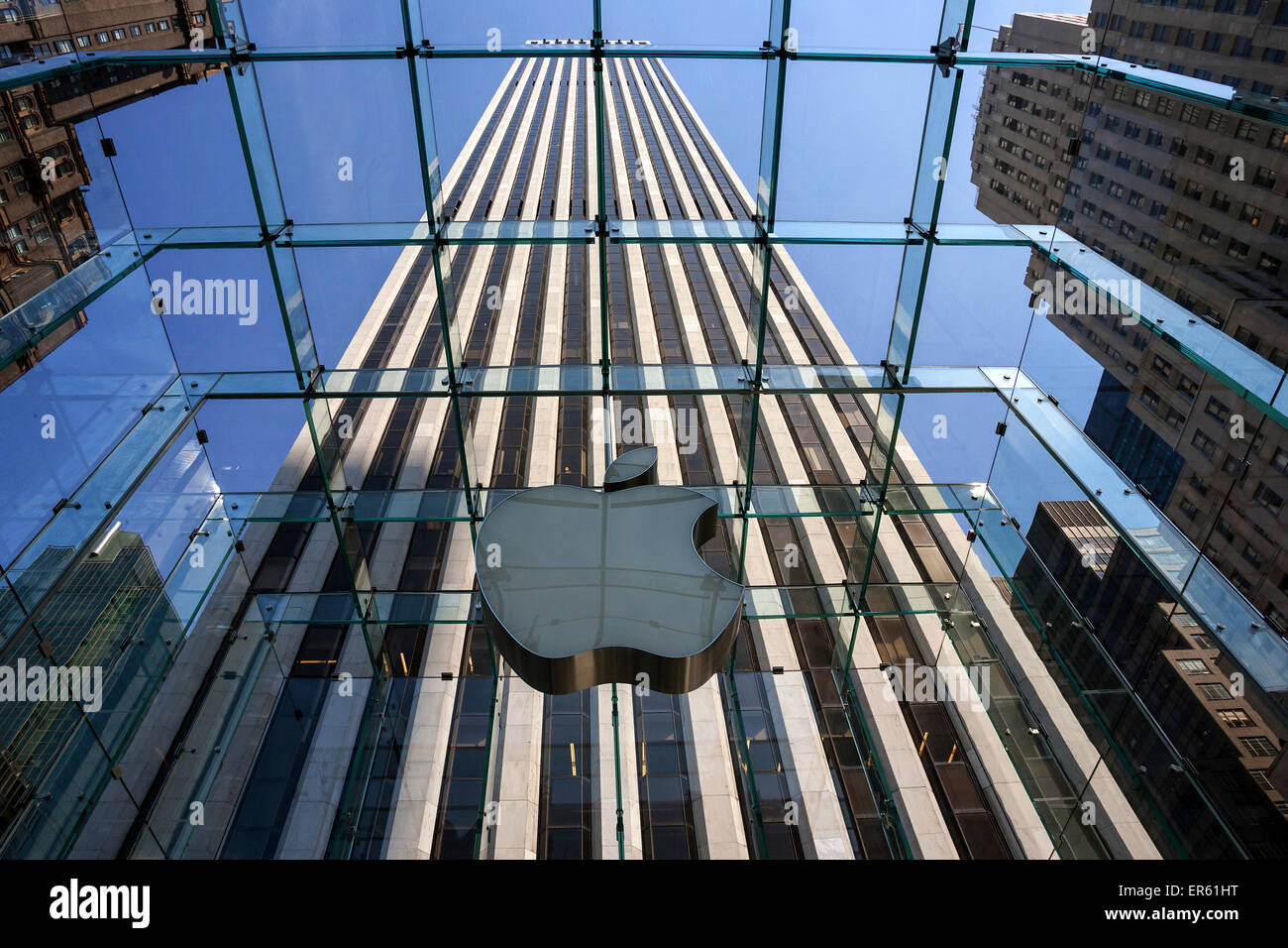 Big apple logo apple store hi-res stock photography and images - Alamy