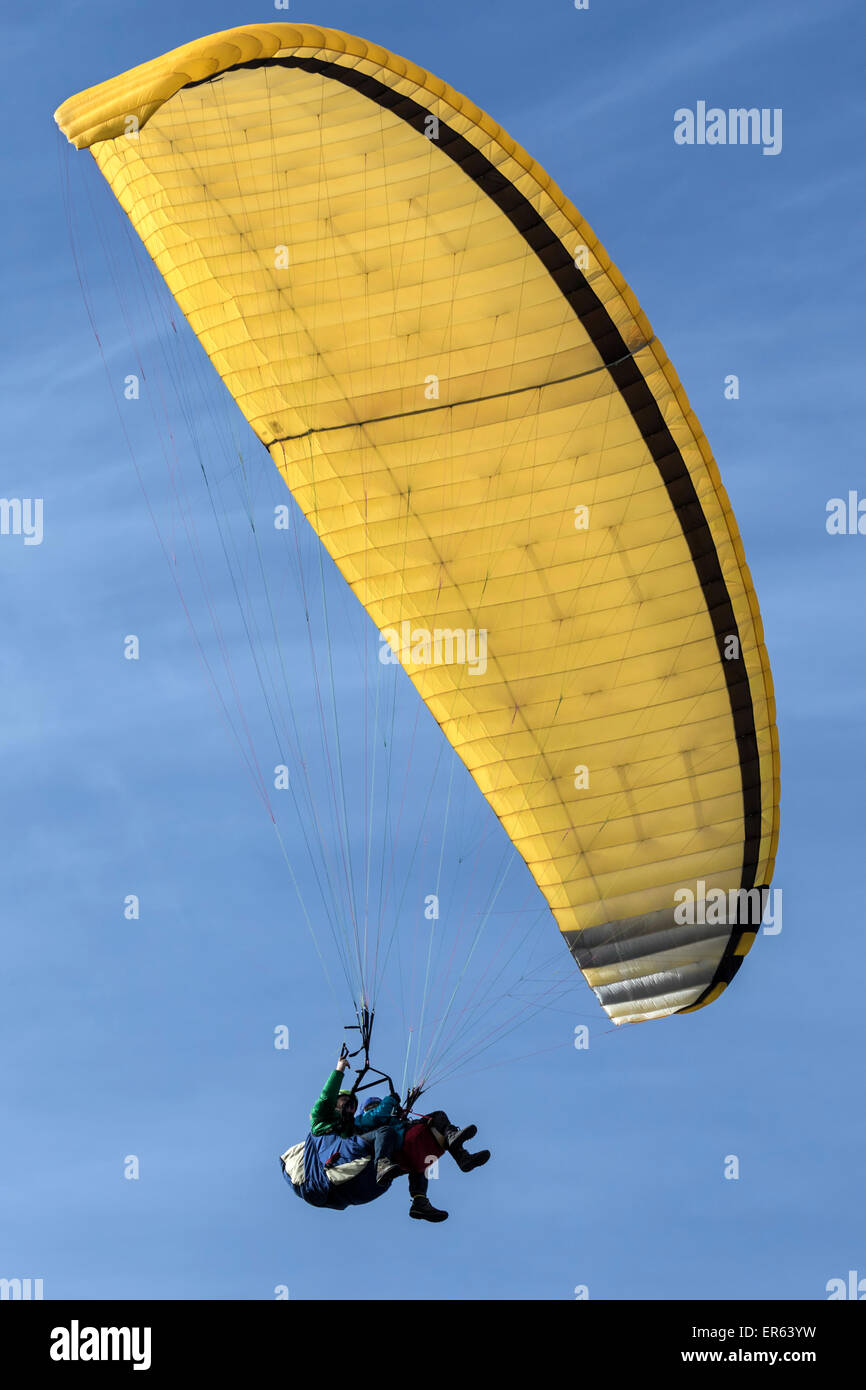 Parascending hi-res stock photography and images - Alamy