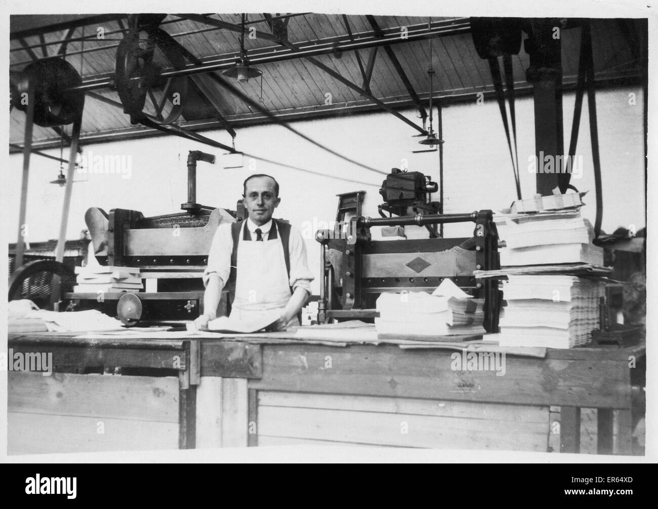 English worker hi-res stock photography and images - Alamy