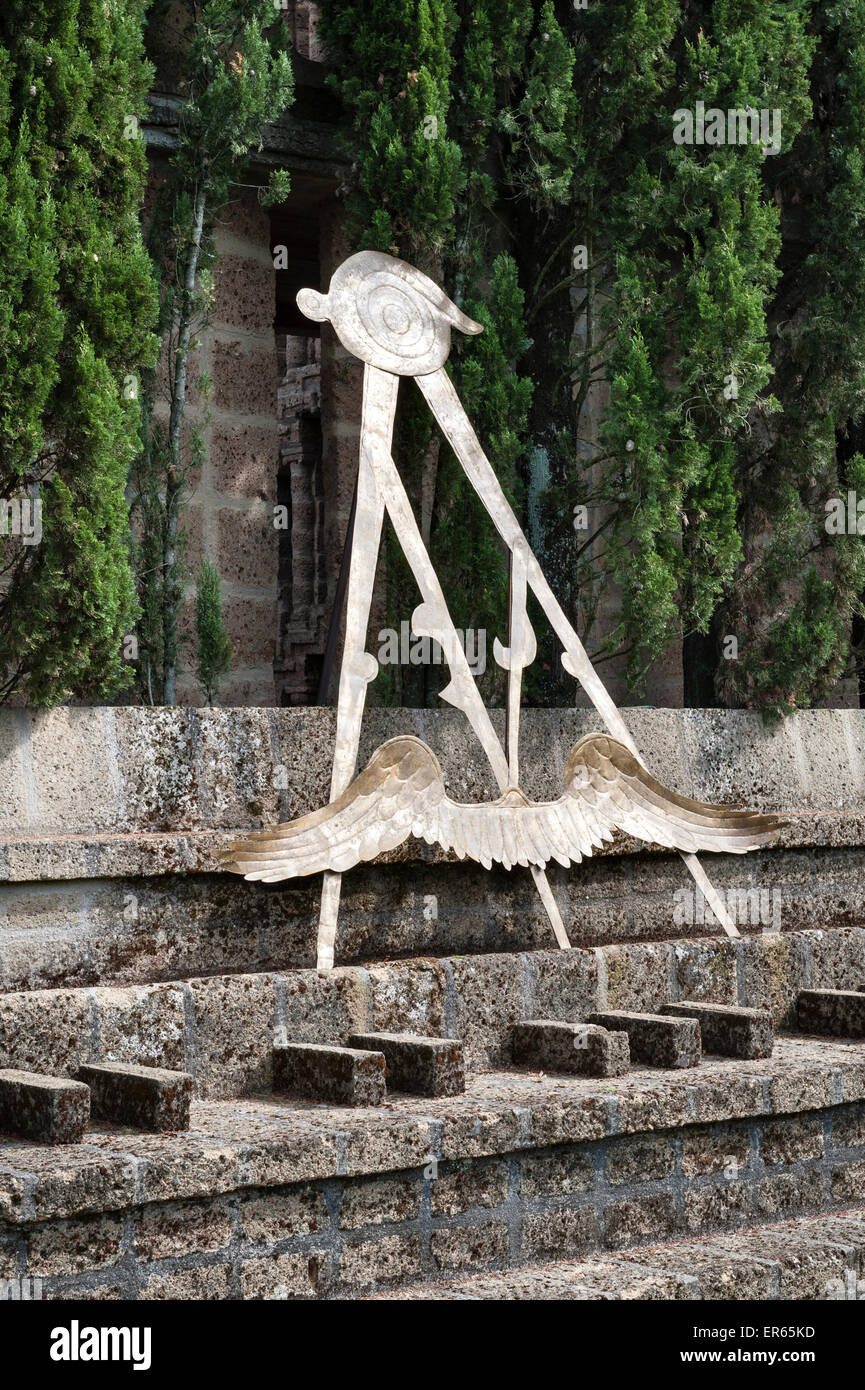 Masonic symbolism hi-res stock photography and images - Alamy