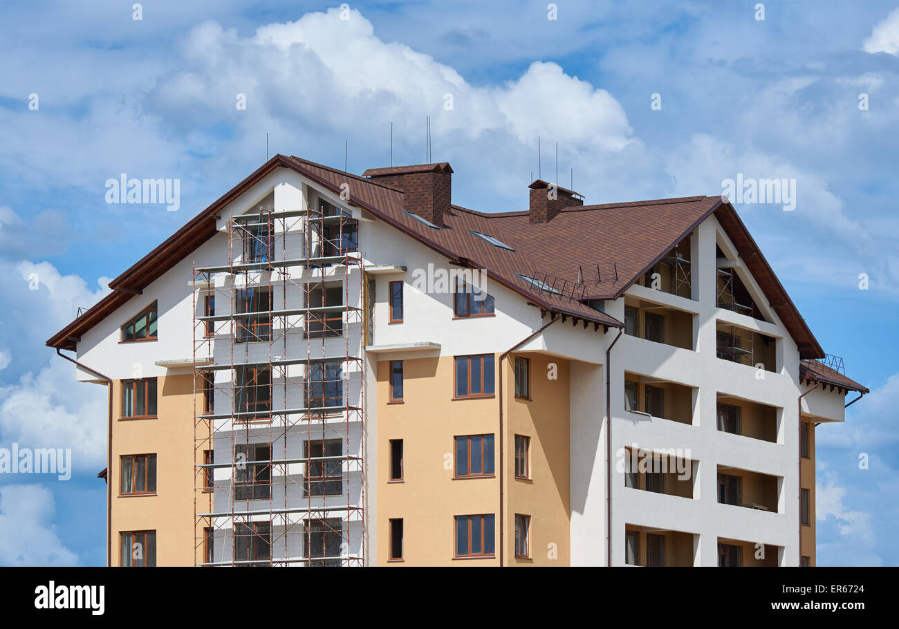 new home and roof construction Stock Photo - Alamy