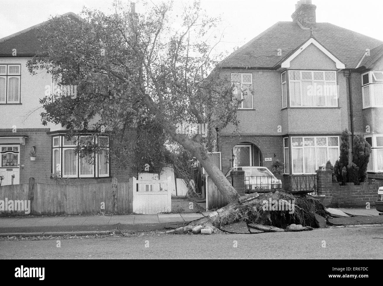 The great storm 1987 uk Black and White Stock Photos & Images - Alamy