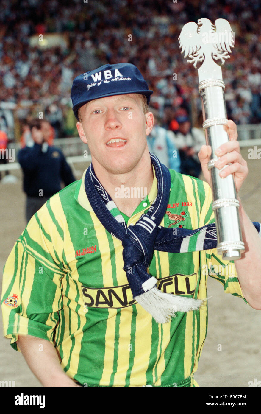English League Division Two Play Off Final at Wembley Stadium. West ...