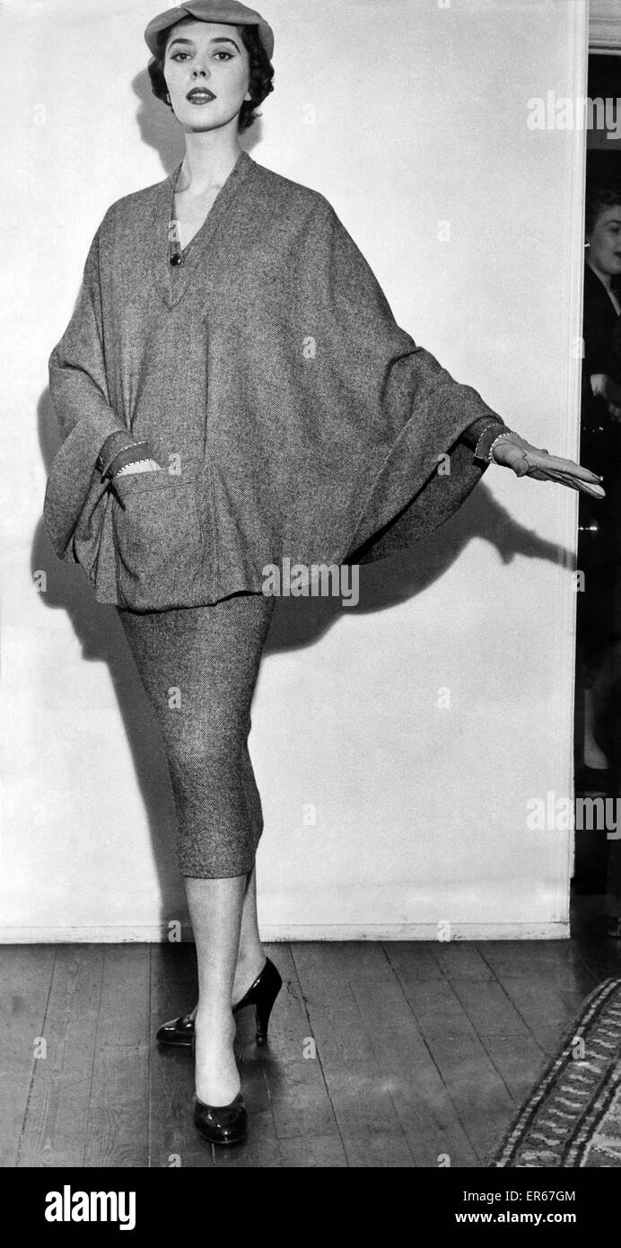 Clothing fashion 1954 hi-res stock photography and images - Alamy