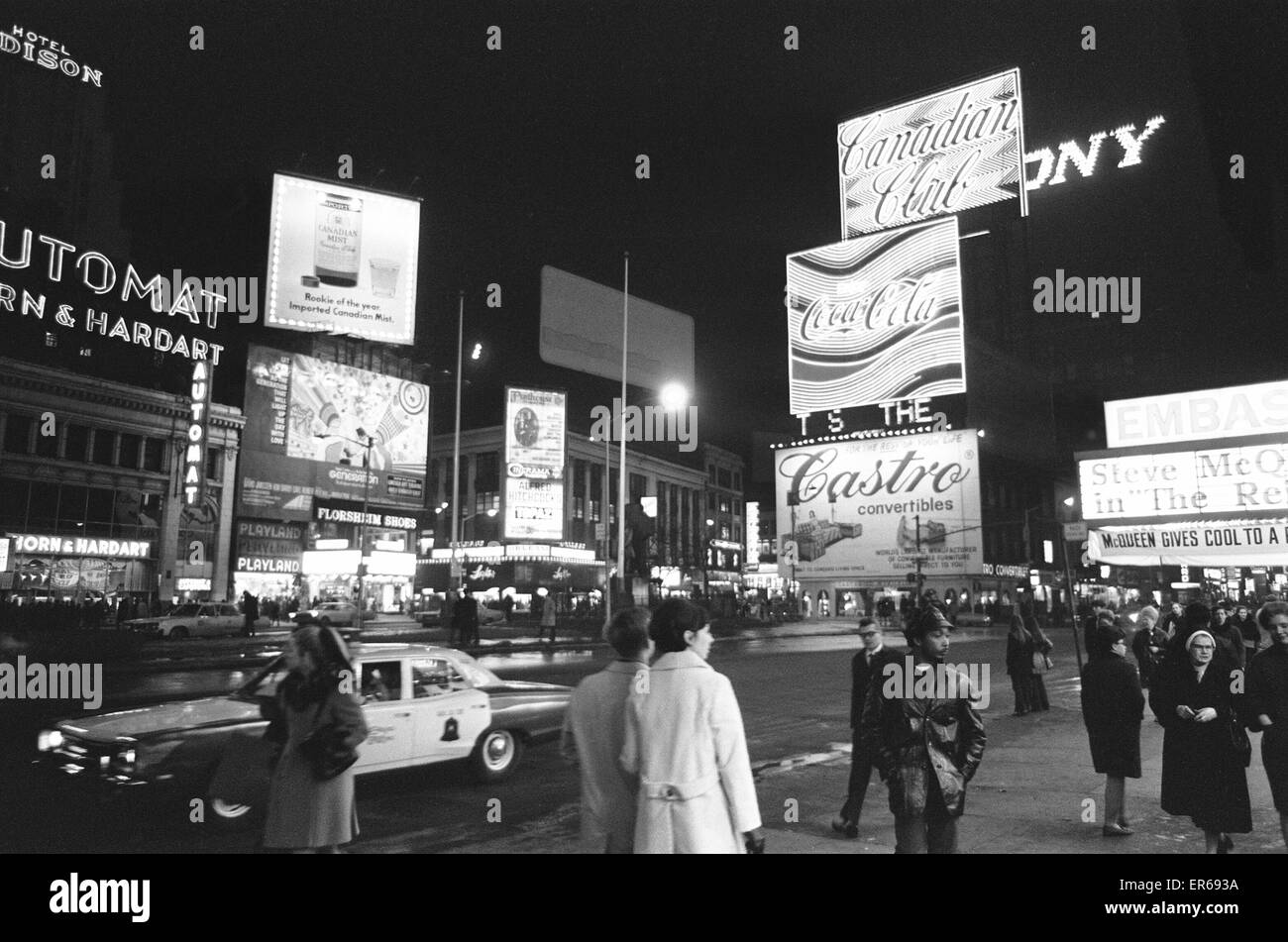 1970s times square Black and White Stock Photos & Images - Alamy