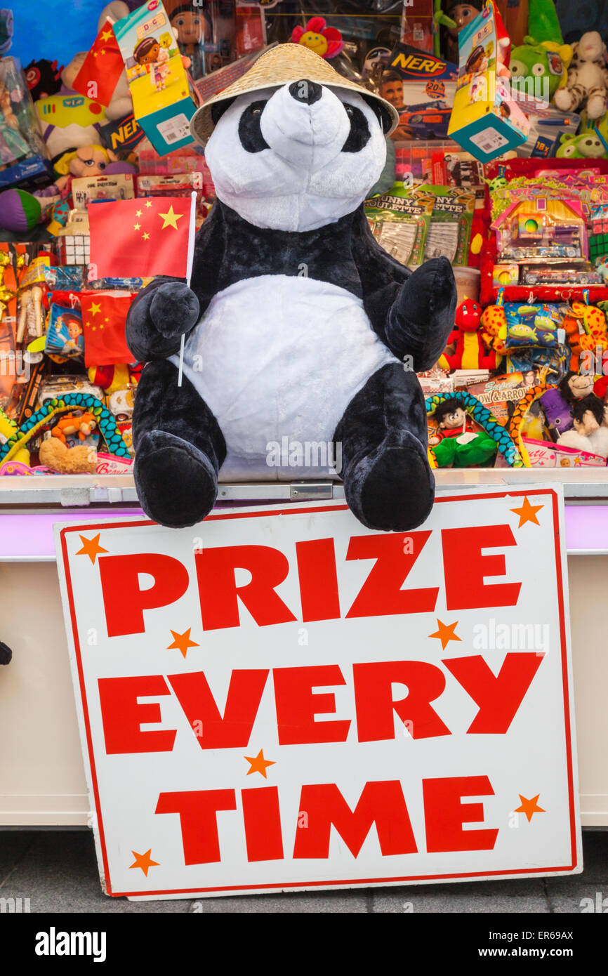 Fairground prize hi-res stock photography and images - Alamy