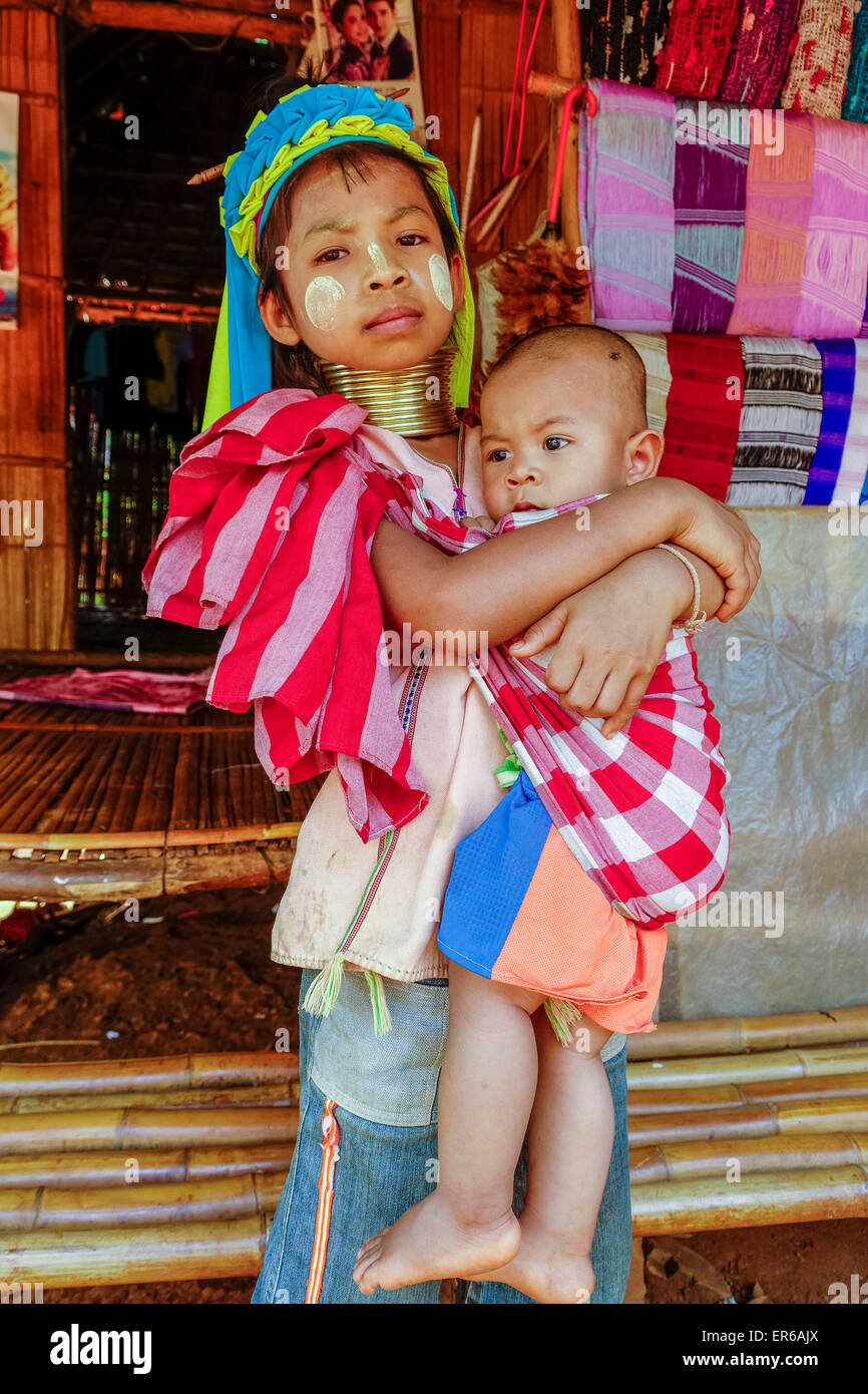 Long Neck Woman with here Child, Long Neck Karen, from the tribe of the ...