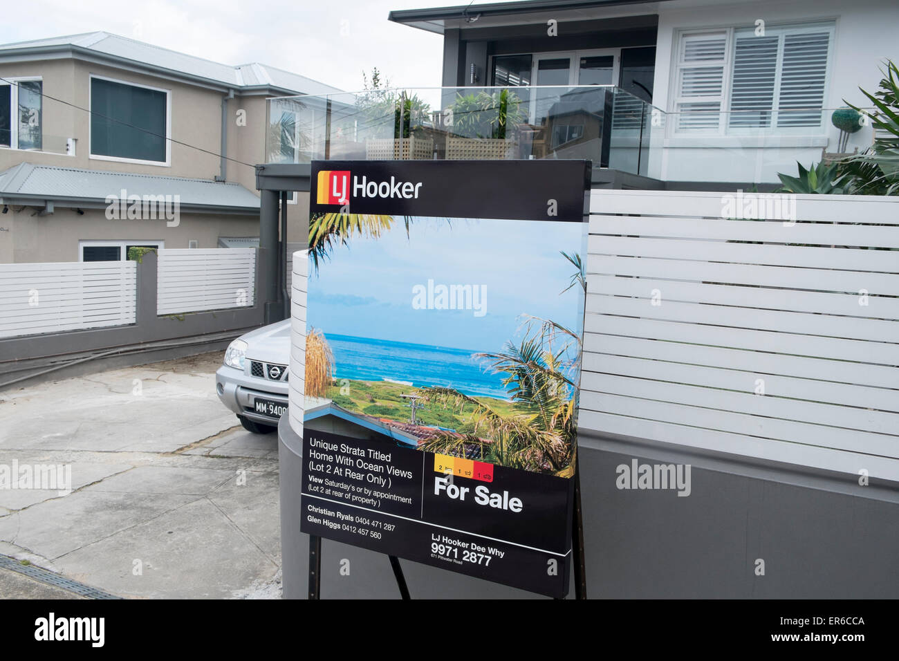 Home for sale signboard hi-res stock photography and images - Alamy