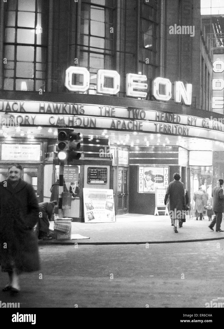 1950s cinema hi-res stock photography and images - Alamy